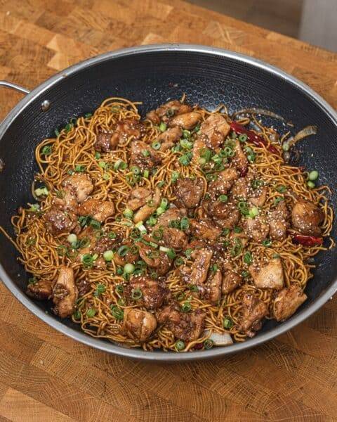 General Tso Chicken Chow Mein Recipe Easy - GENIUS EATS